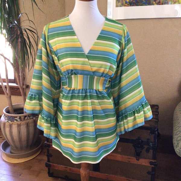 Flowy Sleeves - Etsy