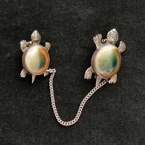 Vintage Two Turtle Silver Toned Metal W/ Stone Sweater Lapel Pin With ...