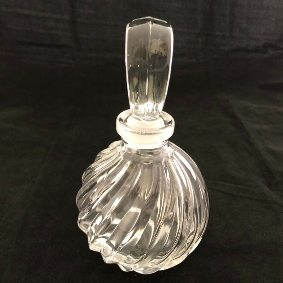 Beautiful Clear Glass Crystal Perfume Bottle w/ Heart… - Gem