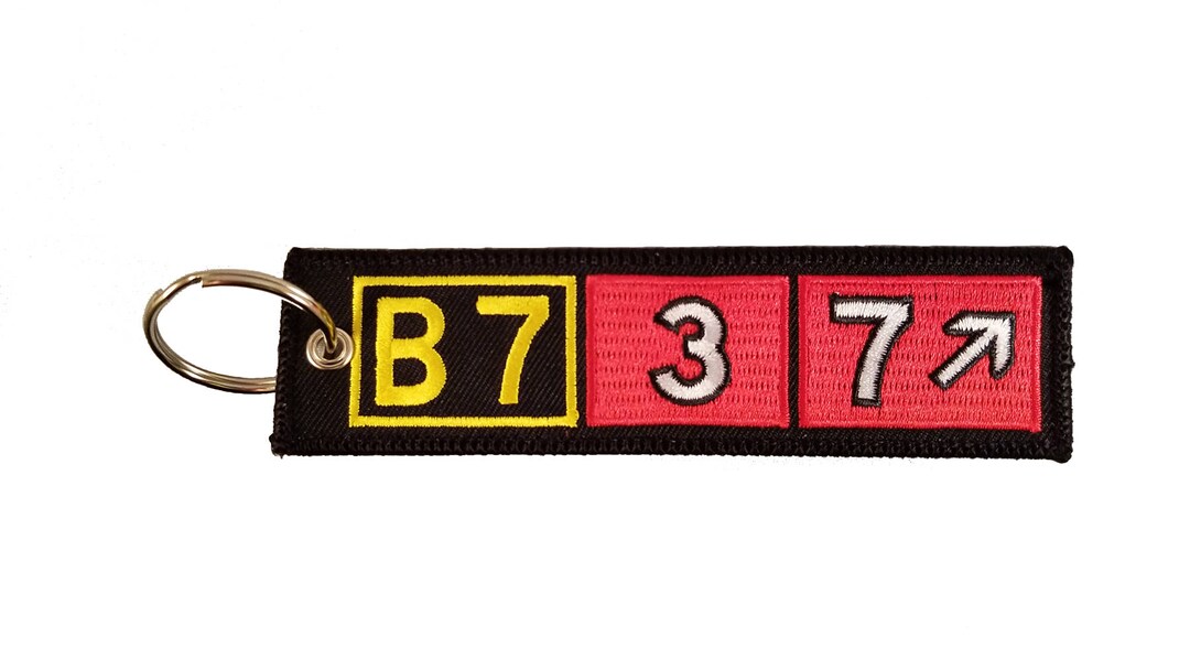 Boeing 737 Taxiway Sign Embroidered Keychain. Aviation Gifts for Pilots ...