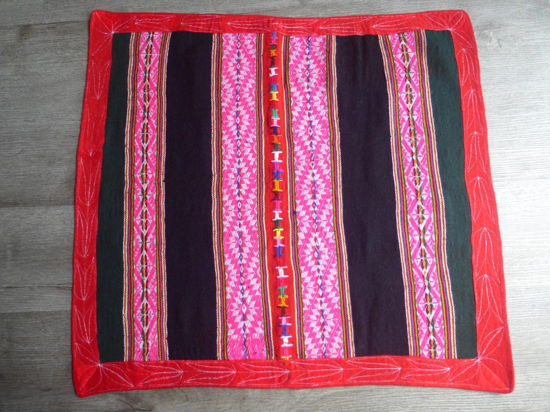 Handwoven Peruvian Aguayo Cloth: Andean Textile Art (29.5 X 27 Inches ...