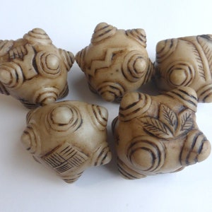 Chumpi Stones Hand-carved Peruvian Shaman Ceremonial 5 Stone Set - 8 to ...