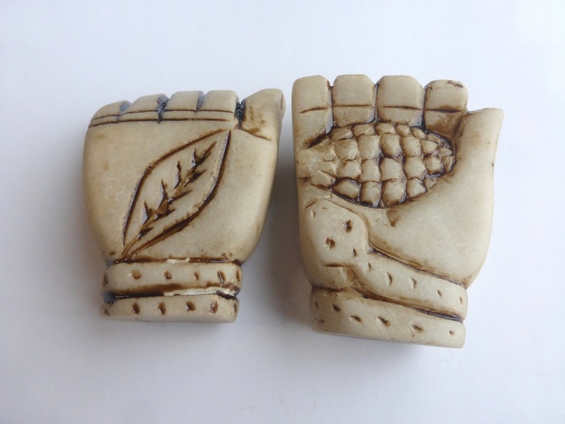 Peruvian Andean Offering Chumpi Khuyas Shaman Mighty Hands (right and ...