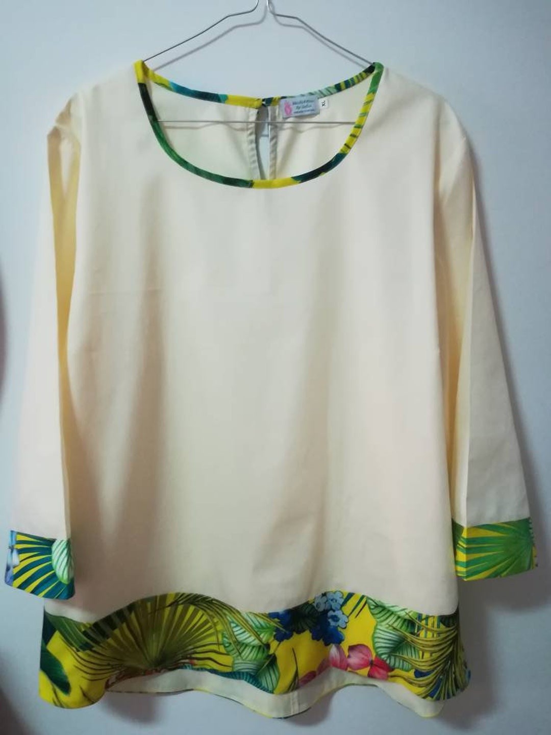 Plus Size Tunic, Beige Floral Pattern Tunic, XL Tunic, Lady's Blouse ...