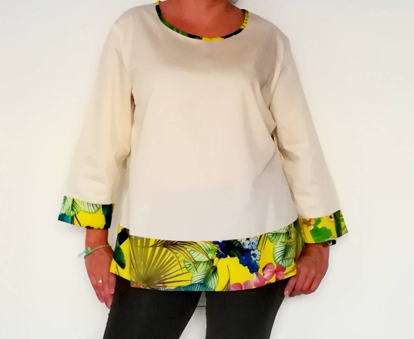 Plus Size Tunic, Beige Floral Pattern Tunic, XL Tunic, Lady's Blouse ...