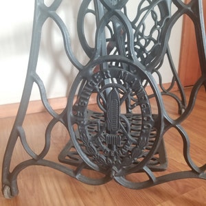 Vintage Singer Treadle Sewing Machine Base, Iron Sewing Machine Base ...