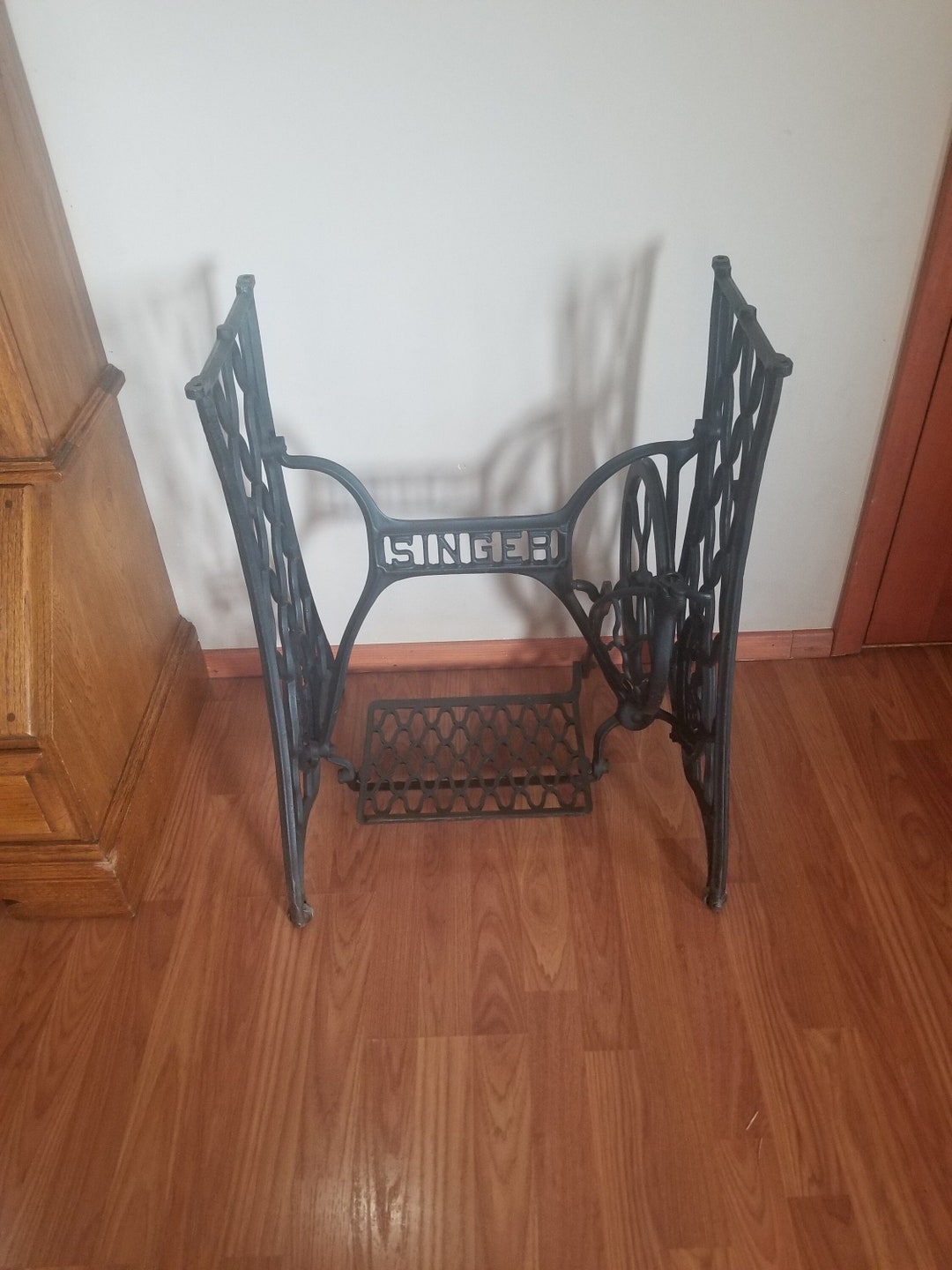 Vintage Singer Treadle Sewing Machine Base, Iron Sewing Machine Base ...