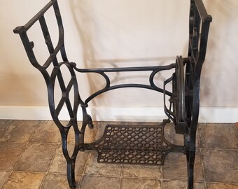 Vintage Singer Treadle Sewing Machine Base, Iron Sewing Machine Base ...