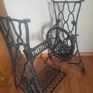 Vintage Singer Treadle Sewing Machine Base, Iron Sewing Machine Base ...