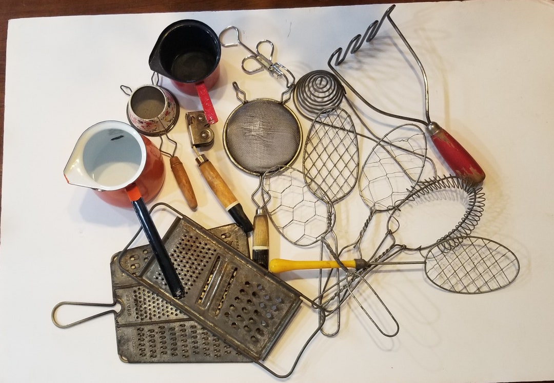 Huge Lot of Vintage Kitchen Cooking Utensils, Vintage Ladles, Vintage ...