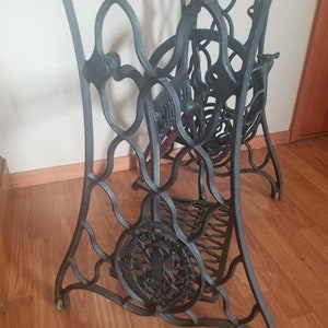 Vintage Singer Treadle Sewing Machine Base, Iron Sewing Machine Base ...