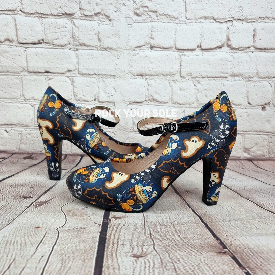 Christmas Ghost Heels, Goth Custom Shoe, Pastel Goth, Bats Women Shoes ...