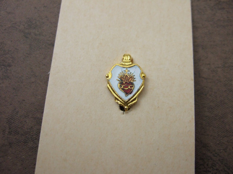 Vintage Catholic Lapel Pin Sacred Heart Jesus Gold finish with | Etsy