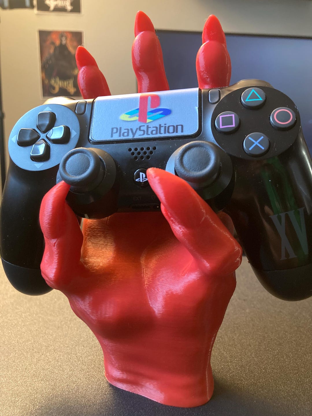 Demon Hand - Video Game Controller Holder - PS4 - PS5 - Xbox - Phone ...