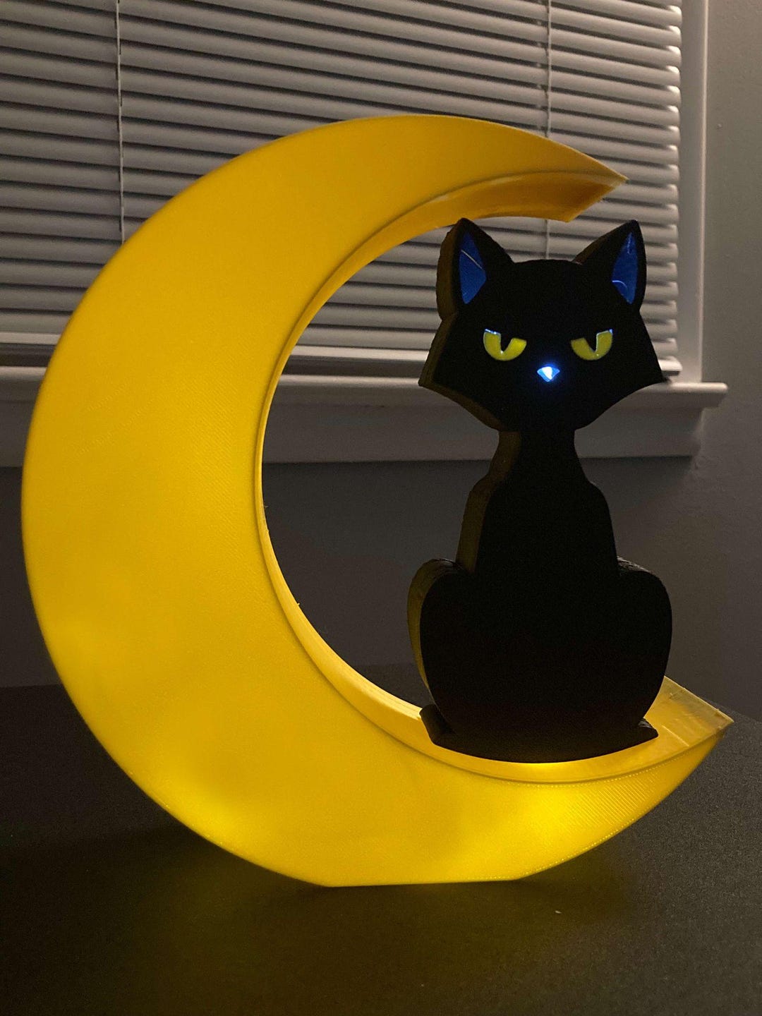 Light up Cat and Moon Table Lamp - Shadow Box - Decor - Knick Knack - Etsy