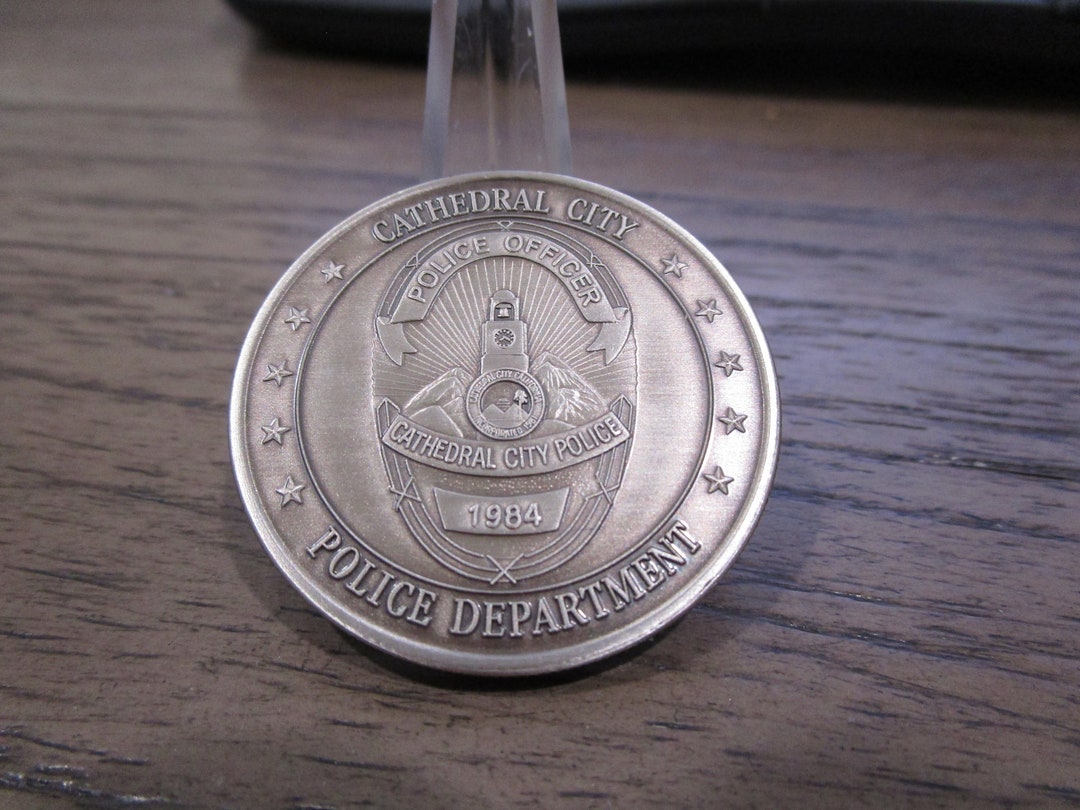 Vintage Cathedral City Police Department CCPD California Challenge Coin ...