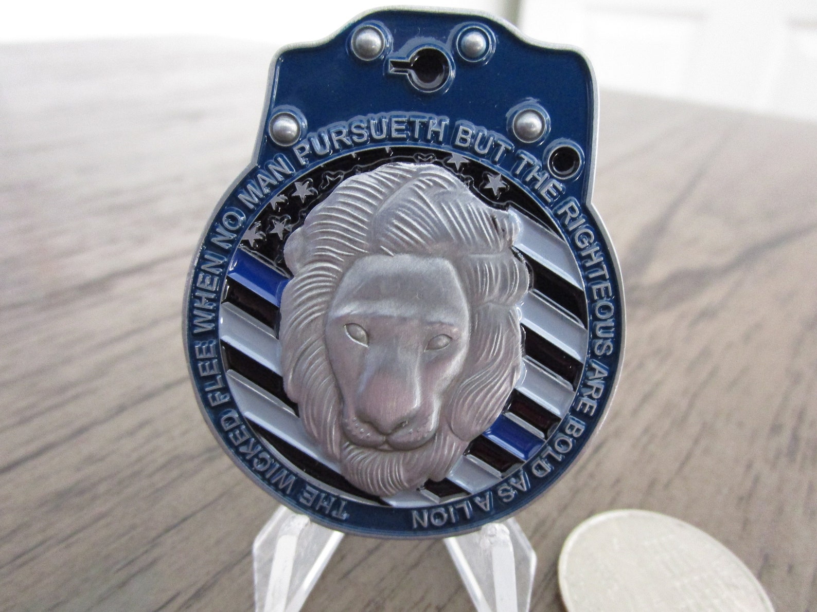 Police & Law Enforcement Thin Blue Line Bold as A Lion Handcuff ...