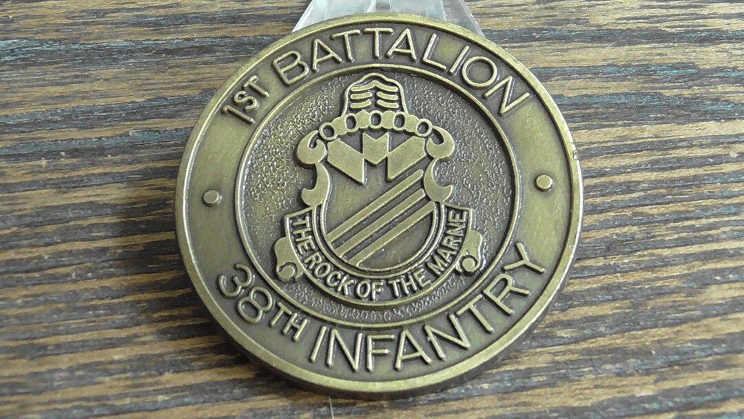 US Army 1st Battalion 38th Infantry Division Challenge Coin 132X - Etsy