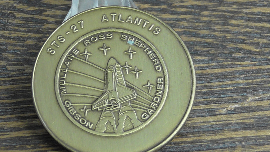 Vintage NASA STS - 27 Atlantis A New Area of Space Exploration Coin ...