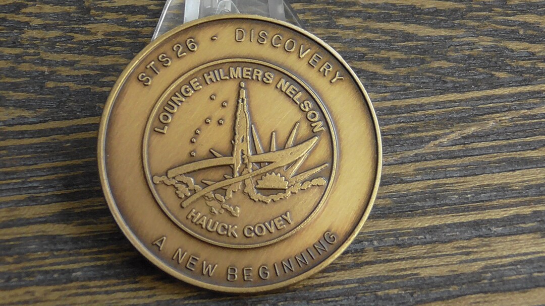 Vintage NASA Space Shuttle STS 26 Discovery A New Beginning Coin #364W ...