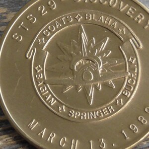 Vintage NASA STS-29 Discovery Coin #565S - Etsy