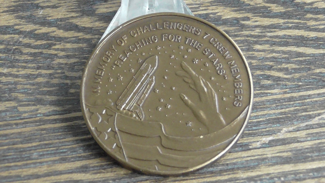 Vintage NASA Challenger First in Flight Tragedy January 28 1986 Coin ...