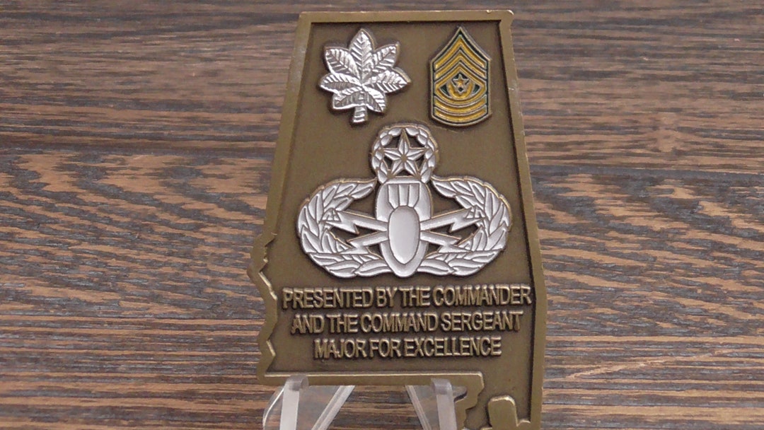 US Army 441st Ordnance Battalion Explosive Ordnance Disposal Commanders ...