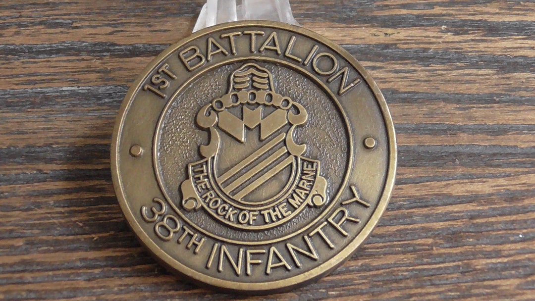 US Army 1st Battalion 38th Infantry Division Challenge Coin #131X - Etsy