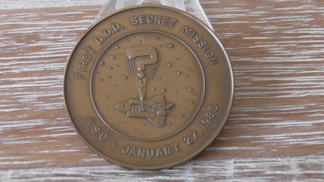 Vintage NASA 51C Discovery1st DOD Secret Mission 1985 Coin #994Y - Etsy