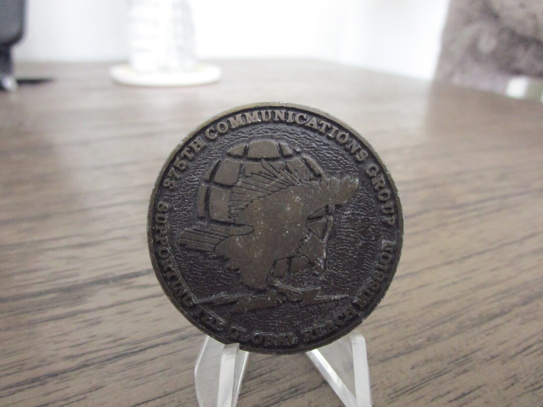 Vintage USAF 375th Communications Squadron Scott Field Challenge Coin ...