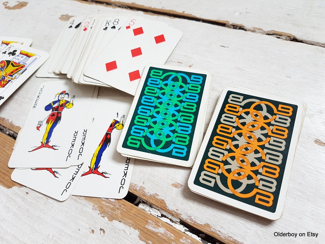 Classic Collectible Playing Cards Set - Retro Deck in Decorative Box ...