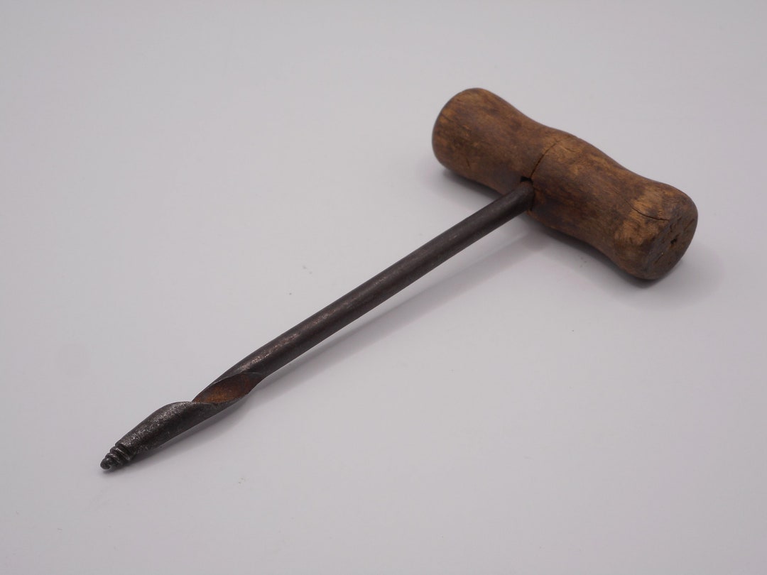 1900s Little HAND DRILL BIT / Collectible Tool Drill Rusty Hand Drill ...