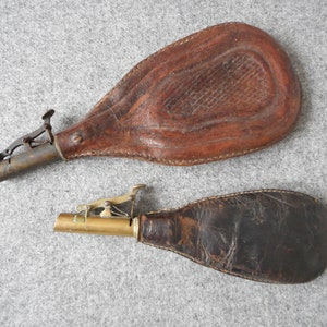 C.1800 Vintage Leather Powder / Victorian Gunpowder Shot Flask / Gun ...