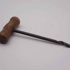 1900s Little HAND DRILL BIT / Collectible Tool Drill Rusty Hand Drill ...