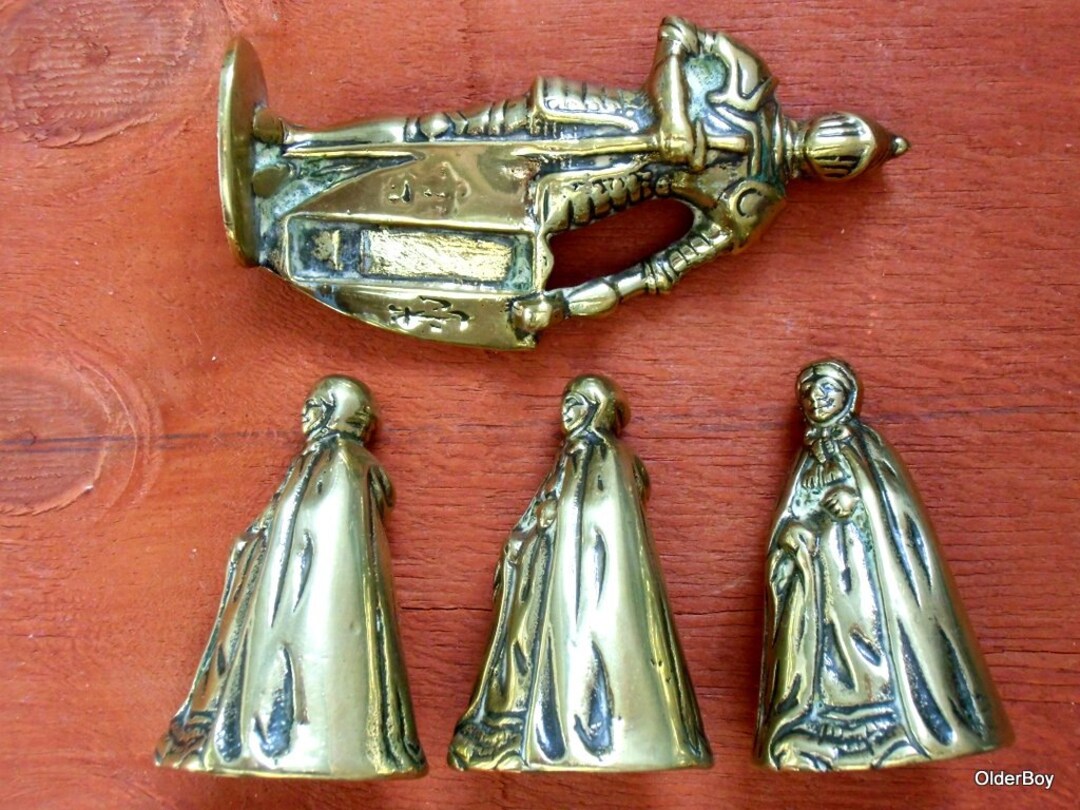 Vintage Brass Knight and Ladies Figurines: Collectible Set - Etsy