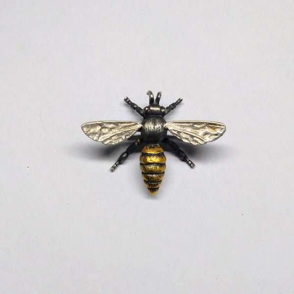 Bee Lapel Pin - Etsy