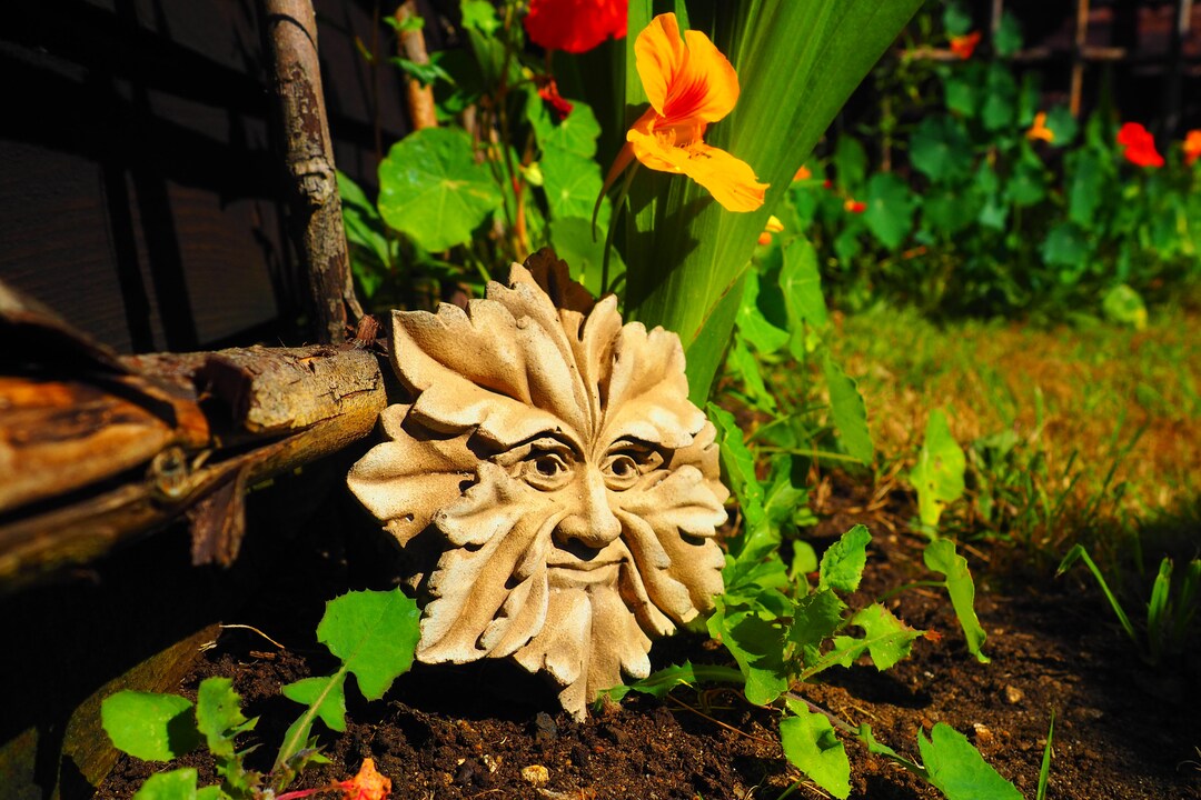 Small Green Man Wall Hanging - Etsy UK