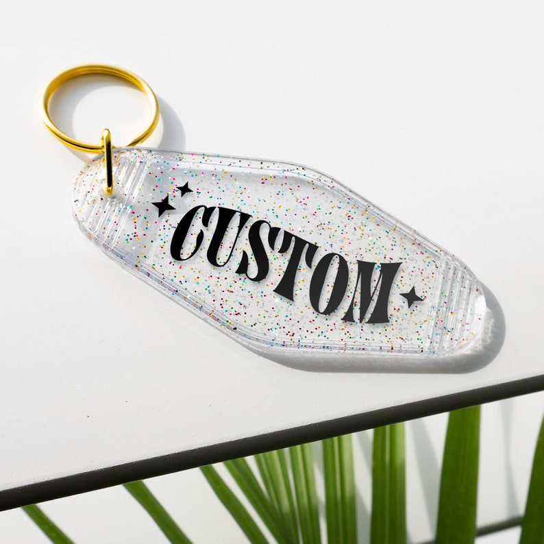 25 Custom Bulk Keychains, Girly Keychain, Motel Keychain - Etsy