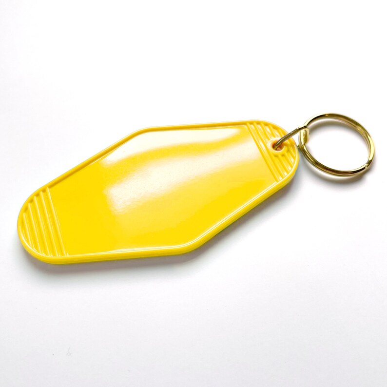 25 Custom Bulk Keychains, Girly Keychain, Motel Keychain - Etsy