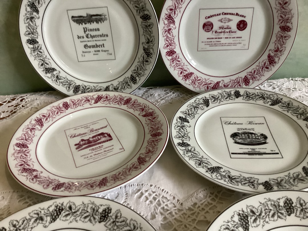 6 French Plates. Set of 6 Châteaux De France Plates. Wine Illustrations ...