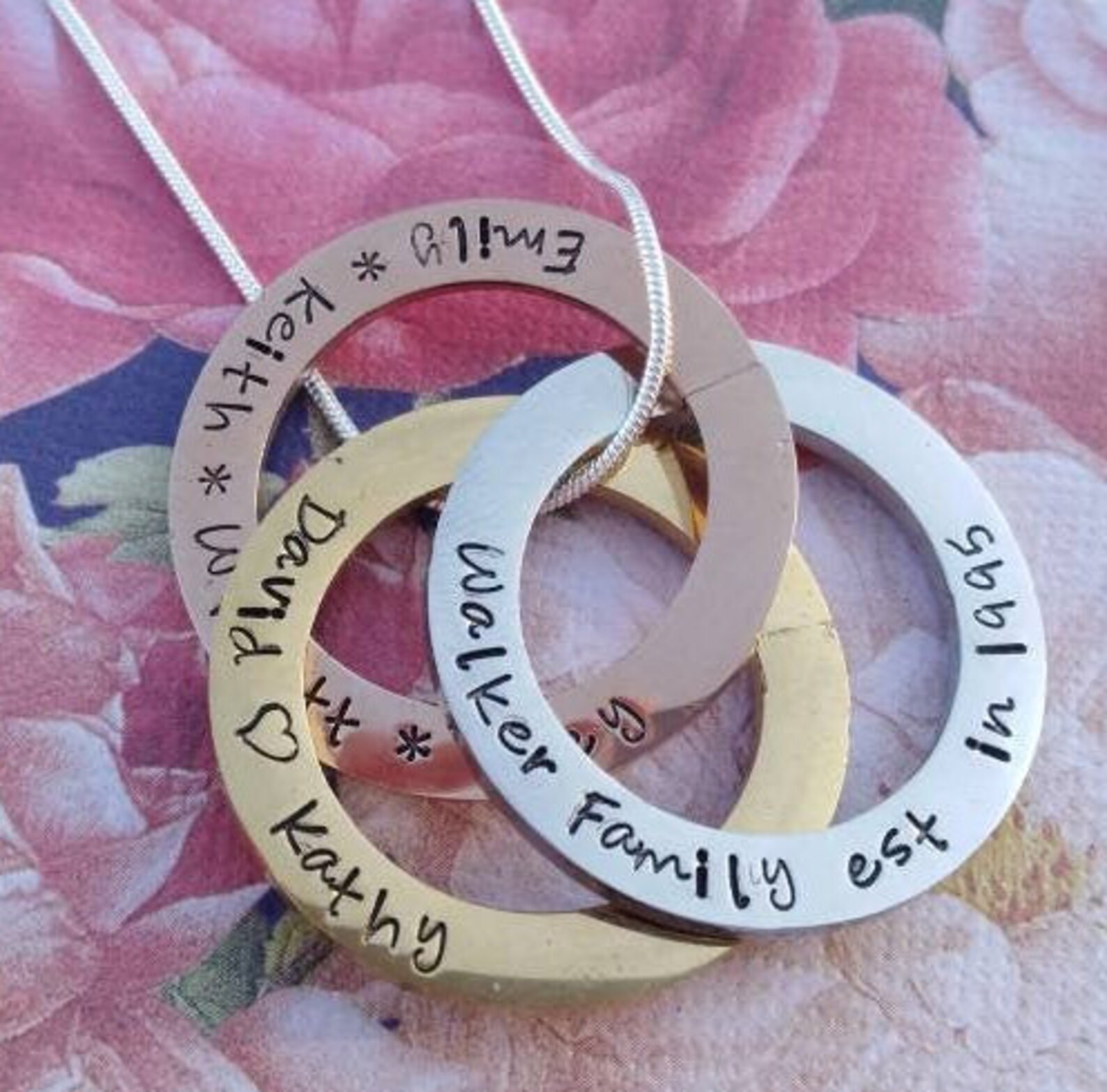 Interlocking Circle Necklace Family Necklace Personalized | Etsy