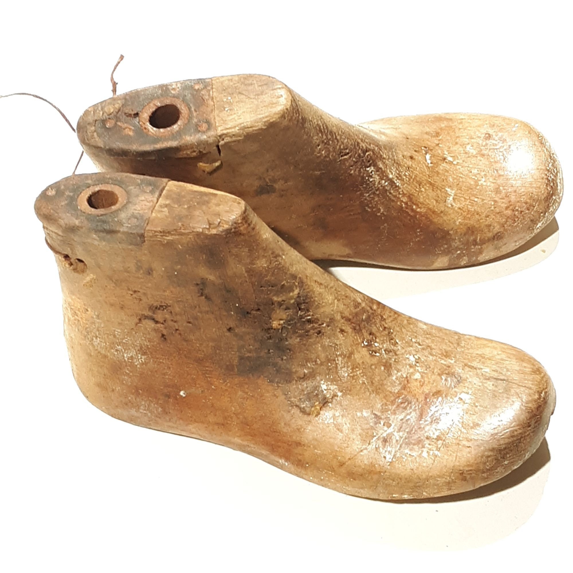 Antique Solid Wood Shoe Tree Form Pair Child Size 4 Cobbler Shoemaker ...