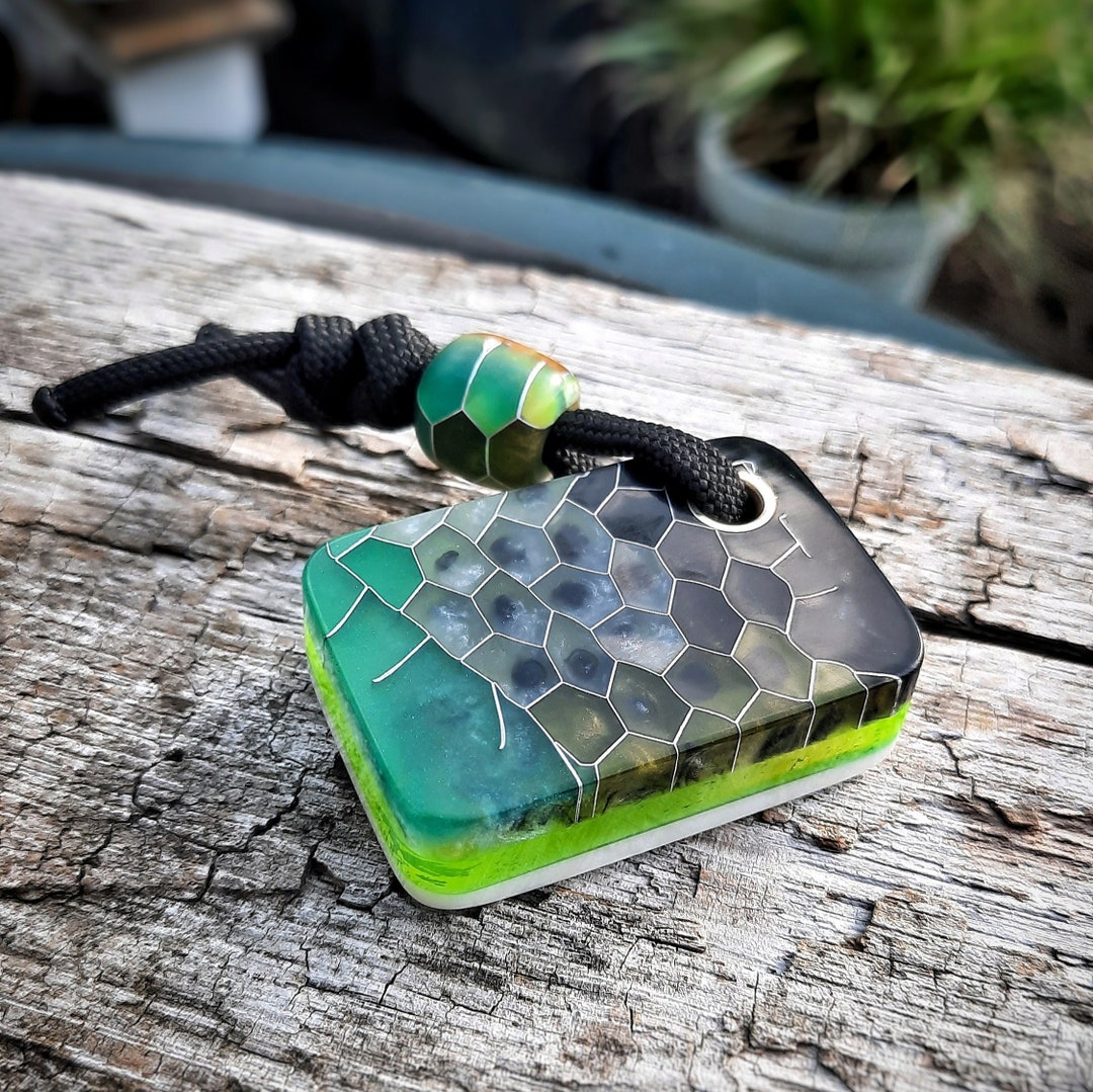 Neon Core EDC Worry Stone in Green Colored Aluminum Honeycomb - Etsy