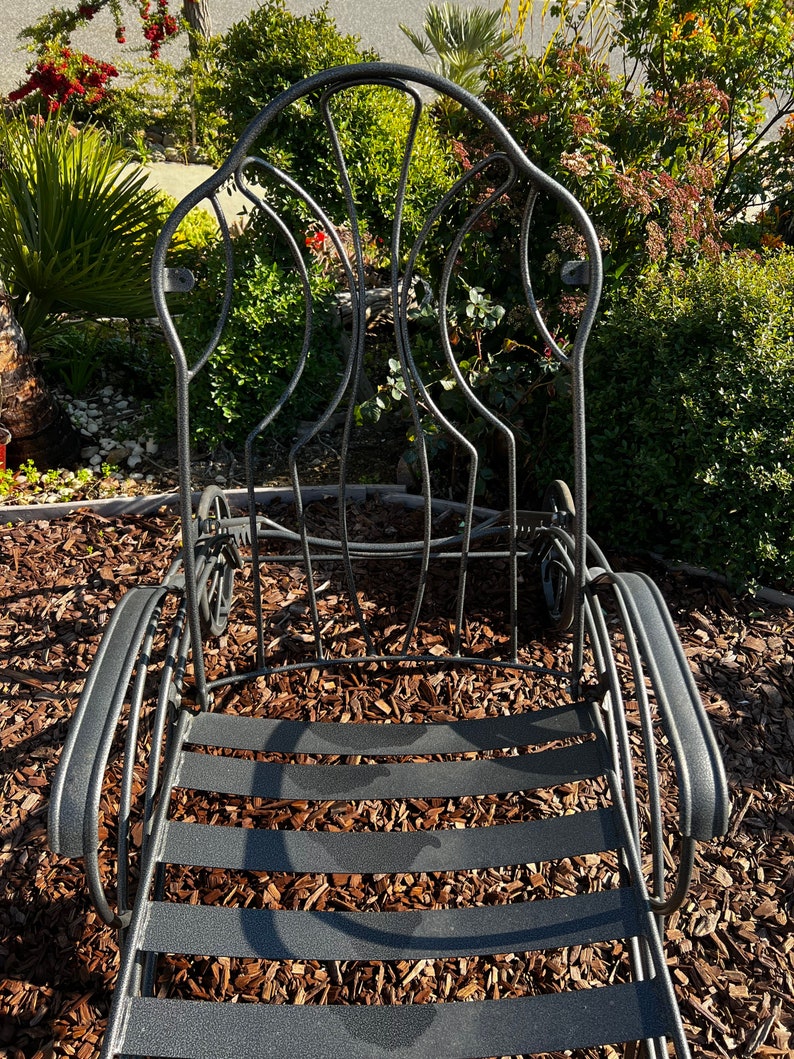 A Vintage Homecrest Liberty Garden Chaise Lounge Chair, With Brand New ...