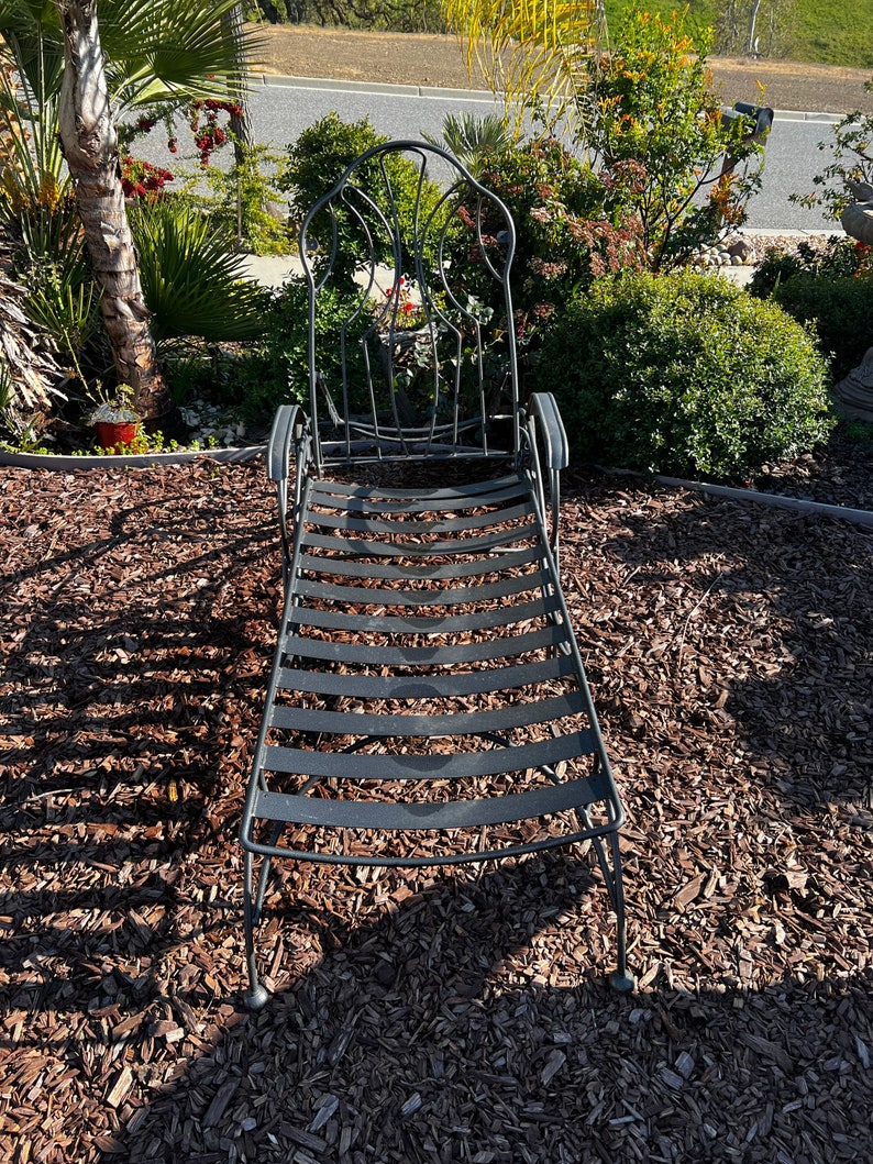 A Vintage Homecrest Liberty Garden Chaise Lounge Chair, With Brand New ...