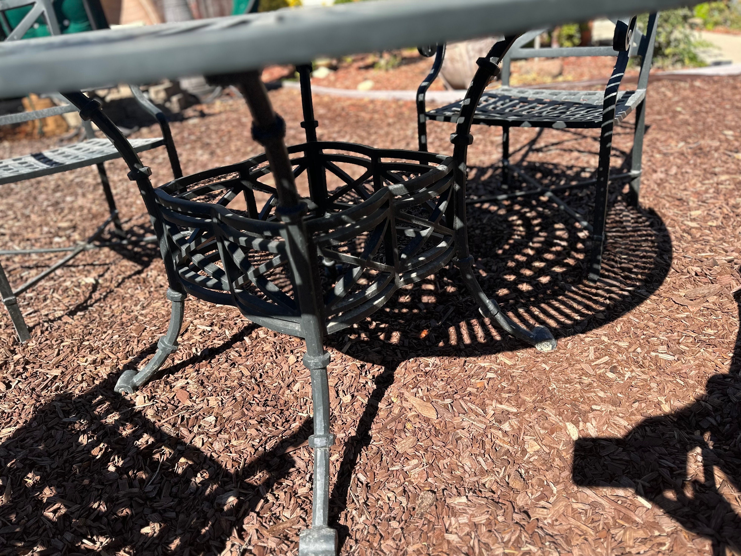 Woodard Patio Set, Contemporary Design Set,, Made of Cast Aluminum, 5 ...