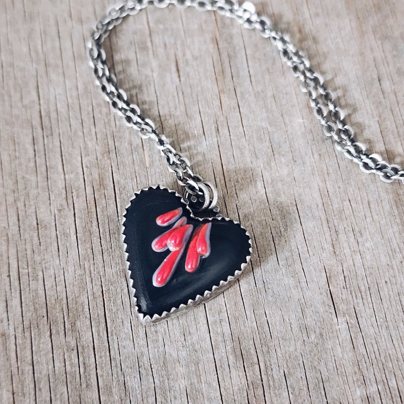 Bleeding Heart Necklace - Etsy