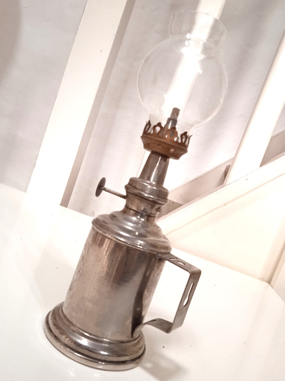 Antique Pigeon Lampe, Engraved Bird Logo 'les Hirondelles' swallows ...