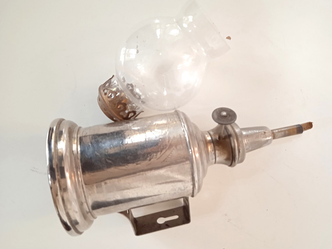 Antique Pigeon Lampe, Engraved Bird Logo 'les Hirondelles' swallows ...