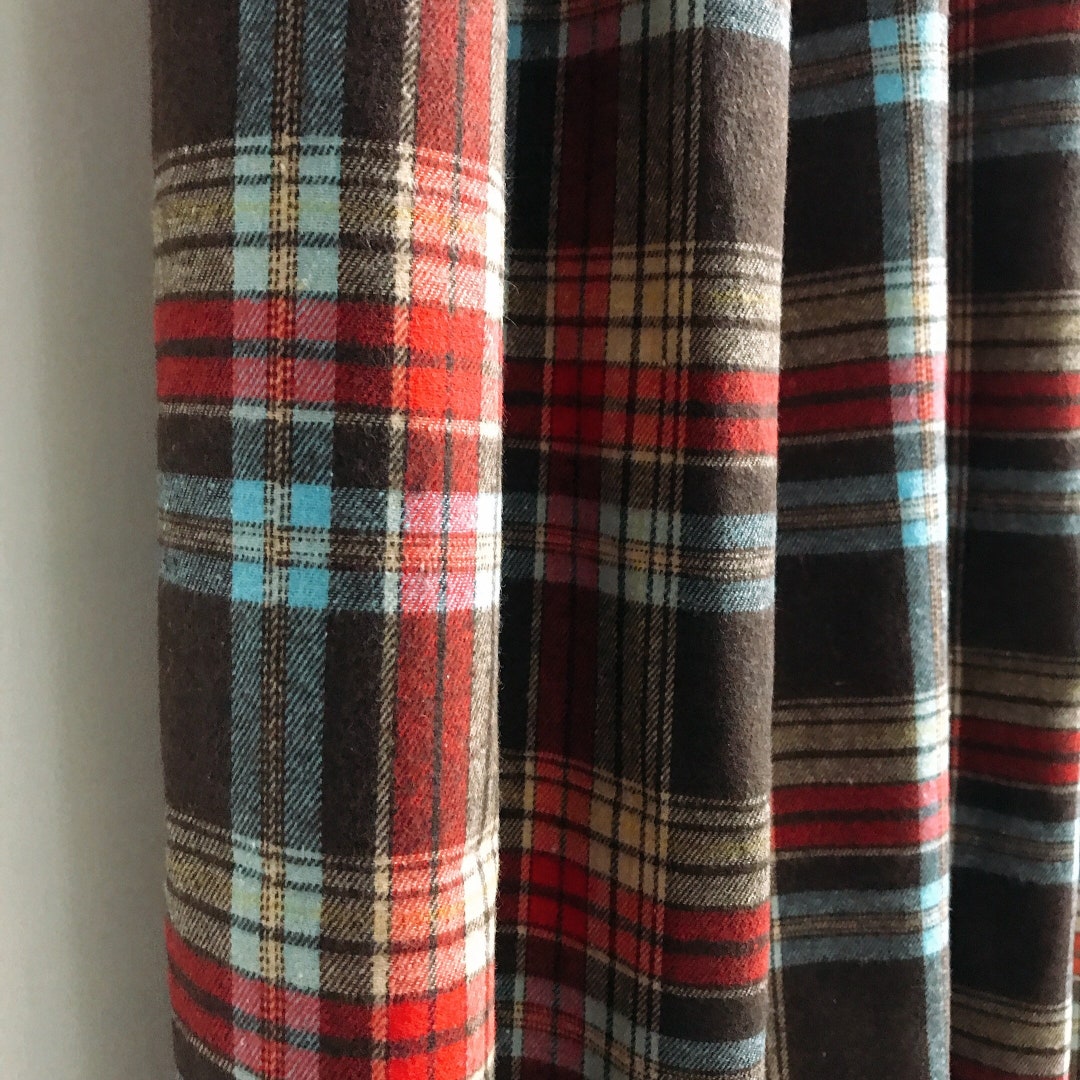 Modern Vintage Brown Tartan Plaid Pattern Curtain Check Wool Blends ...